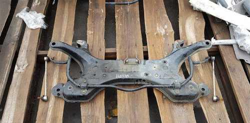 Балка подвески передняя Toyota Prius NHW11 1NZ-FXE