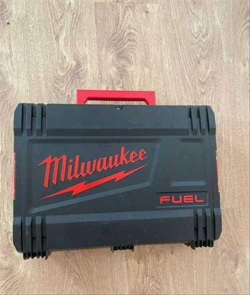 Дрель шурупаверт Milwaukee M12 Fuel