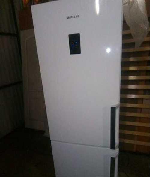 Холодильник Samsung No Frost inverter 190см 1 год