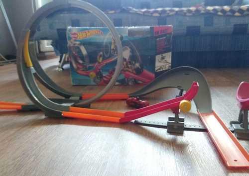 Гоночная трасса Hot Wheels