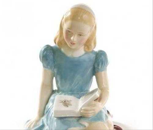 Royal Doulton Алиса в стране чудес Alice статуэтка