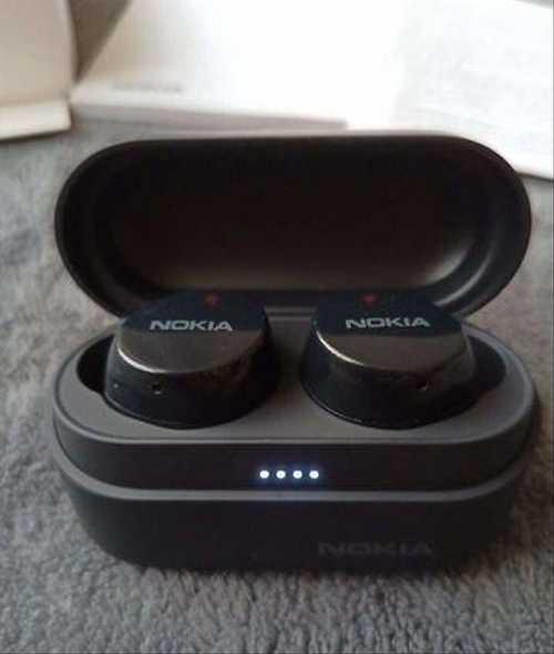 Новые беспроводные наушники Nokia