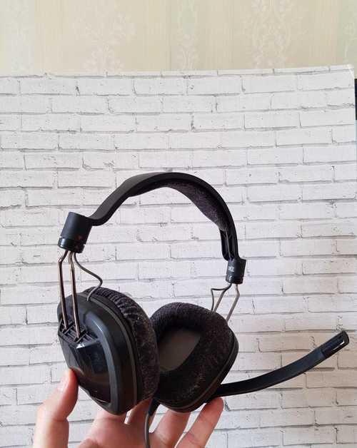 Игровые наушники Plantronics Gamecom 388