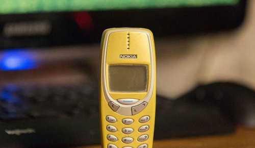 Ретротелефон Nokia 3330 из 2000 года аналог 3310