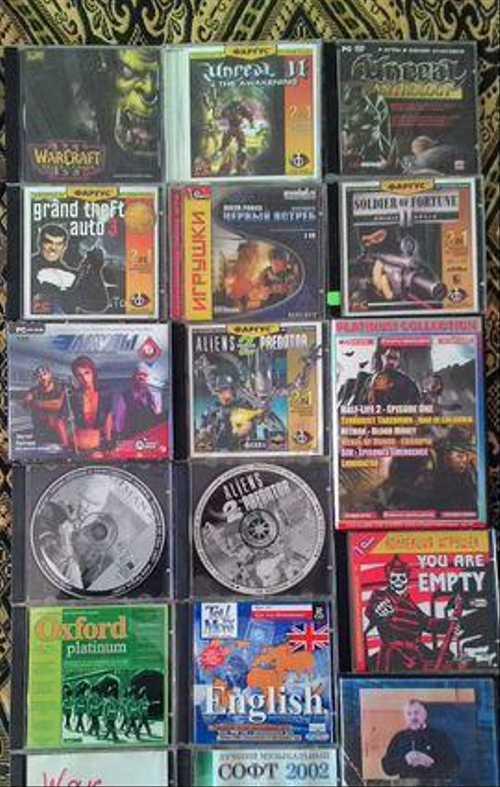 CD диски с музыкой и играми
