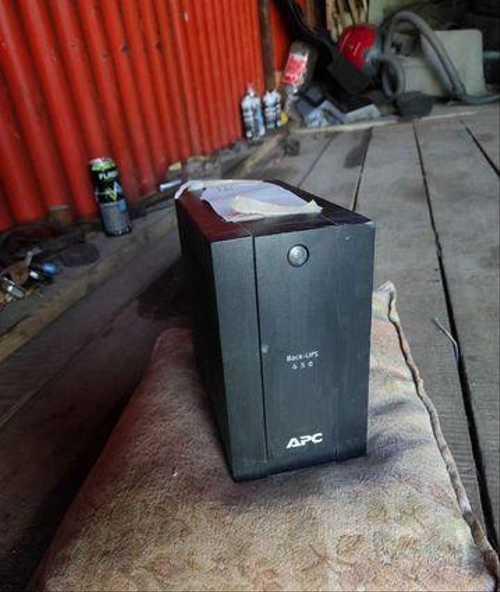 Бесперебойник APC Back-UPS 650