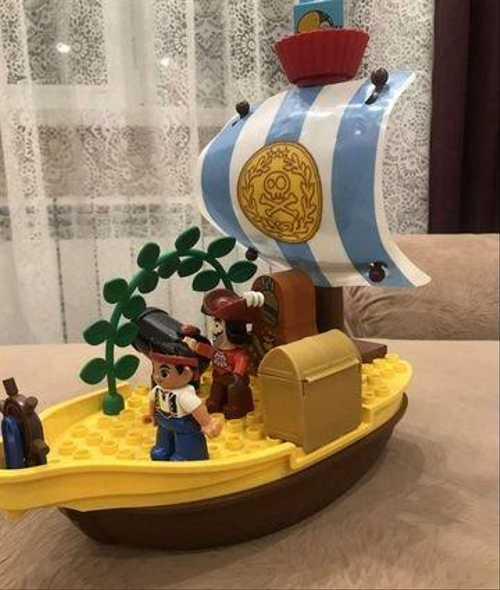 Лего Пиратский корабль