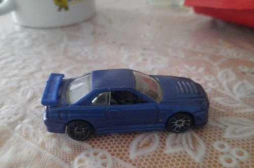 Коллекционный skyline gtrr34 hot wheels