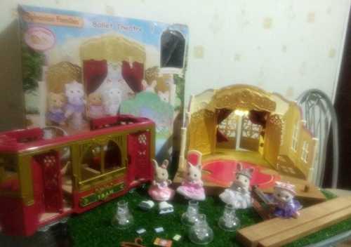 Sylvanian.Театр с музыкой, светом+трамвай+фигурки