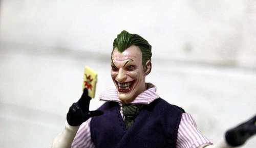 Фигурка Mezco Joker one 12
