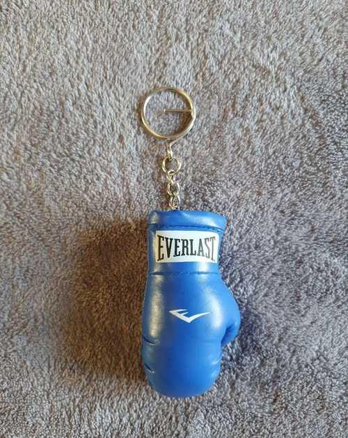 Брелок Everlast