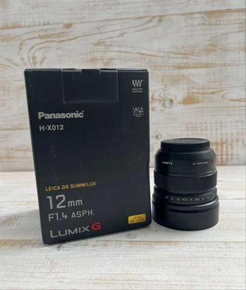 Объектив Panasonic Summilux 12mm f/1.4 Asph DG