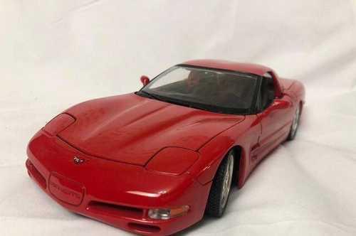 Модель авто Chevrolet Corvette CS (1997) 1/18