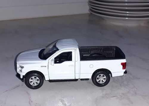 Welly модель машины 1:34-39 Ford F-150