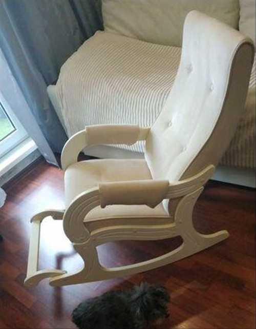 Кресло качалка с подножкой Винтаж