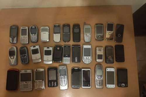 Продам большую коллекцию старых телефонов, много р