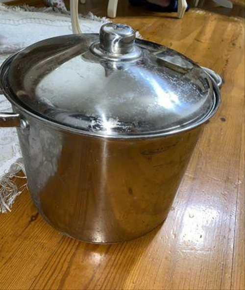 Кастрюля из нержавеющей стали