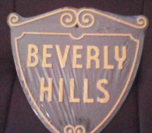 Beverly Hills декоративный уличный знак
