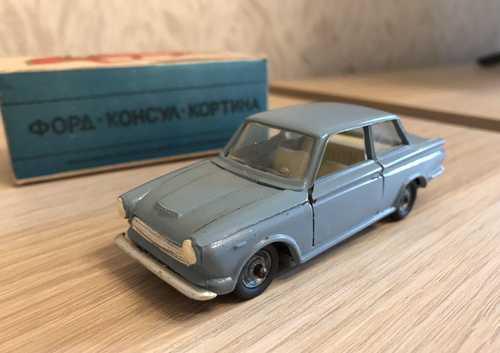 Модель автомобиля Ford Consul Cortina СССР