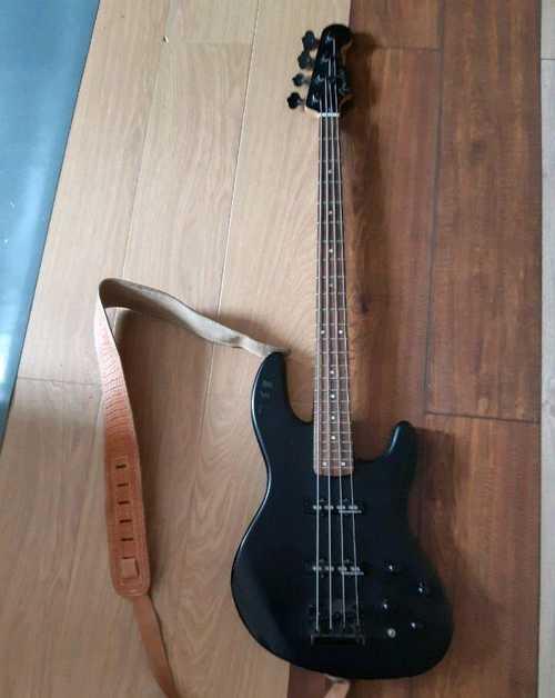 Бас гитара Fender jass bass (чехол+wms40 pro mini)