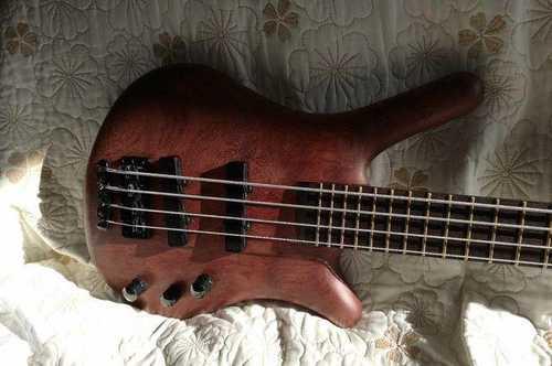 Warwick thumb nt 4