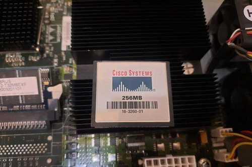 Модуль памяти Cisco Compact Flash 256MB 50-pin