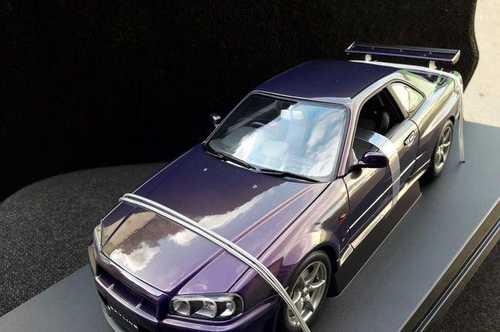 Модель Nissan Skyline R 34 GTR Autoart 1 18 новая