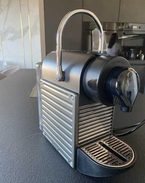 Кофемашина Nespresso Pixie Electric Titan