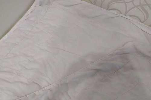 Одеяло в детскую кроватку