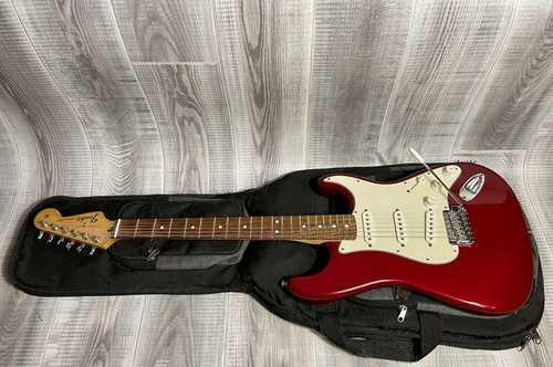 Fender Stratocaster MIM sss (Mexico)