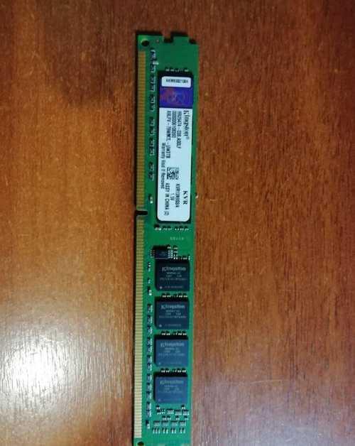 Память Kingston DDR3 4 GB