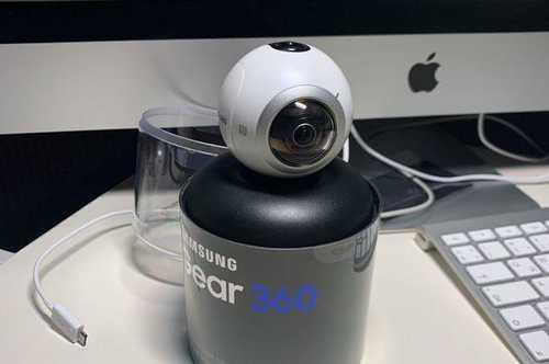 Панорамная камера SAMSUNG Gear 360