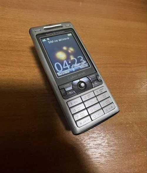 Телефон Sony Ericsson K790i