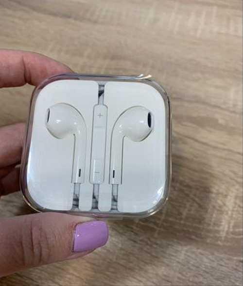 Наушники Apple earpods