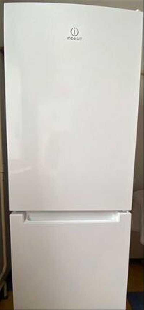 Холодильник бу indesit DS 316 W