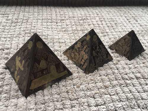 Сувениры Египет, Франция. Пирамиды, Эйфелева башня