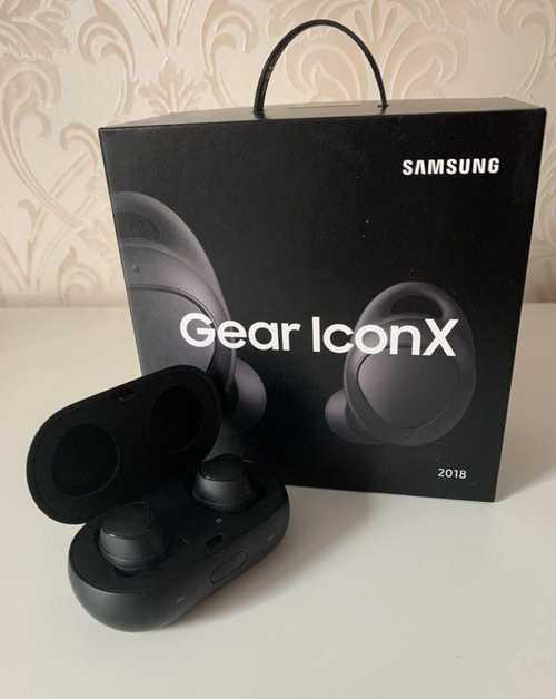 Беспроводные наушники SAMSUNG Gear IconX 2018
