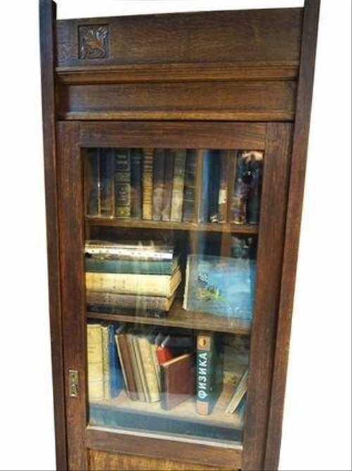Старинный книжный шкаф 19 век