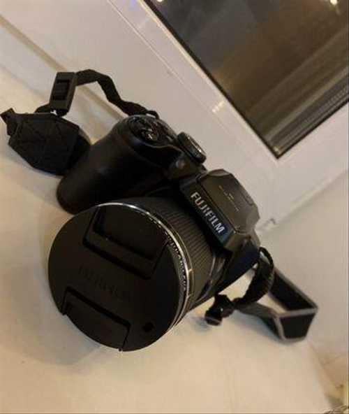 Зеркальный фотоаппарат Fujifilm finepix S8200