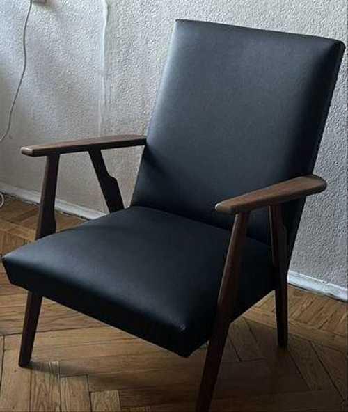 Винтажное кресло из Нидерландов