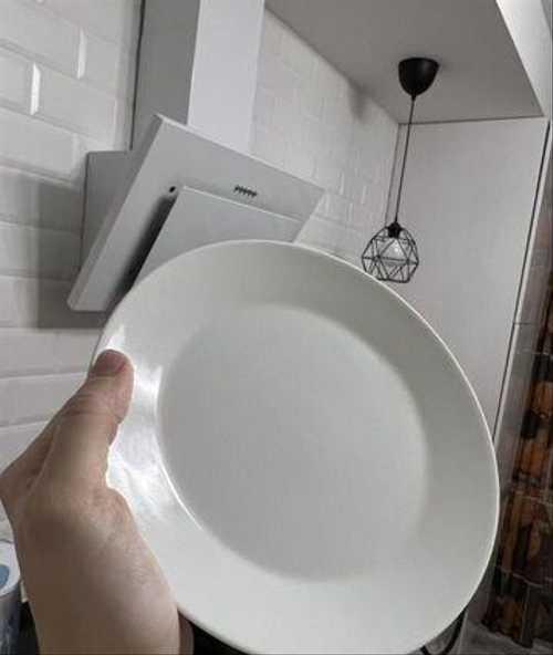 Тарелка IKEA белый 15 см фарфоровая