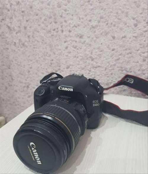 Зеркальный фотоаппарат canon 550D