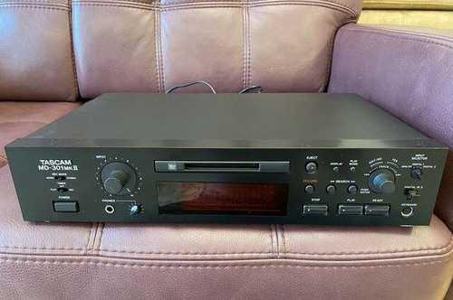 Минидисковая дека Tascam MD-301mk2