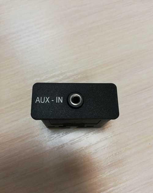 Гнездо aux. Гнездо аукс. USB aux разъем для авто.