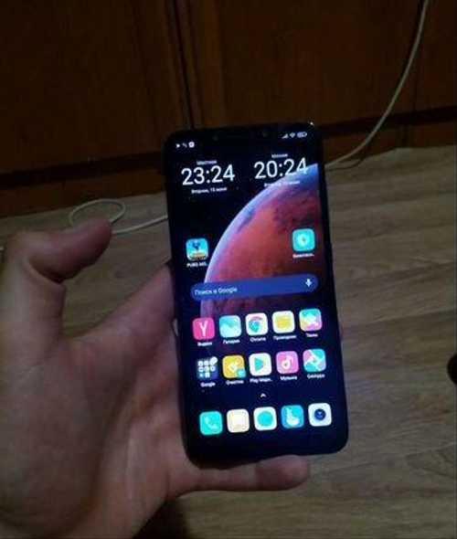 Телефон Xiaomi Pocofone f1