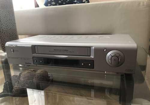 Видеомагнитофон Philips VR730