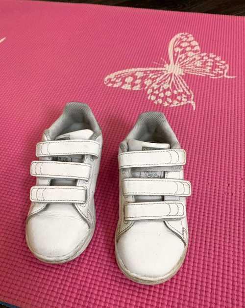 Кроссовки adidas 26р