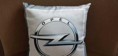 Подушка с логотипом Opel