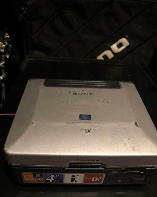 Портативный minidv магнитофон Sony gv-d1000e