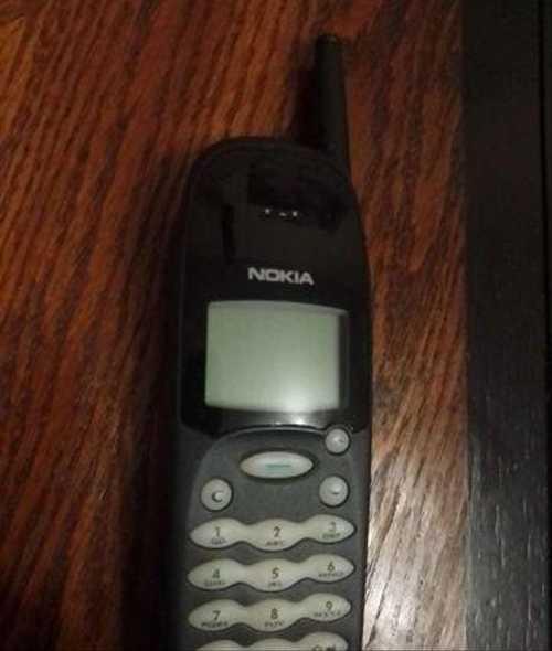 Телефон Nokia 640